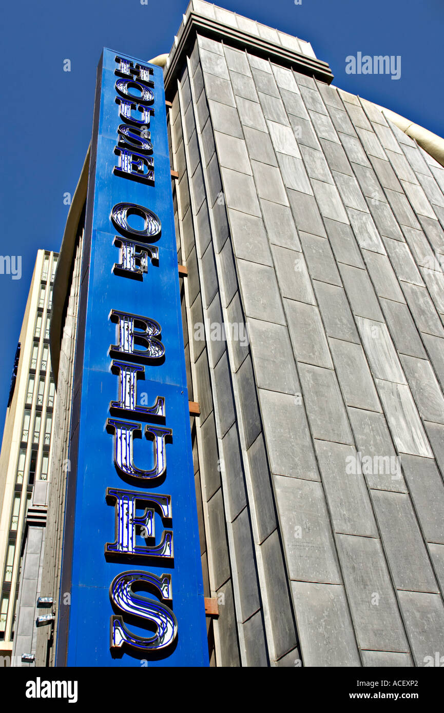 House of blues sign vertical hi-res stock photography and images - Alamy