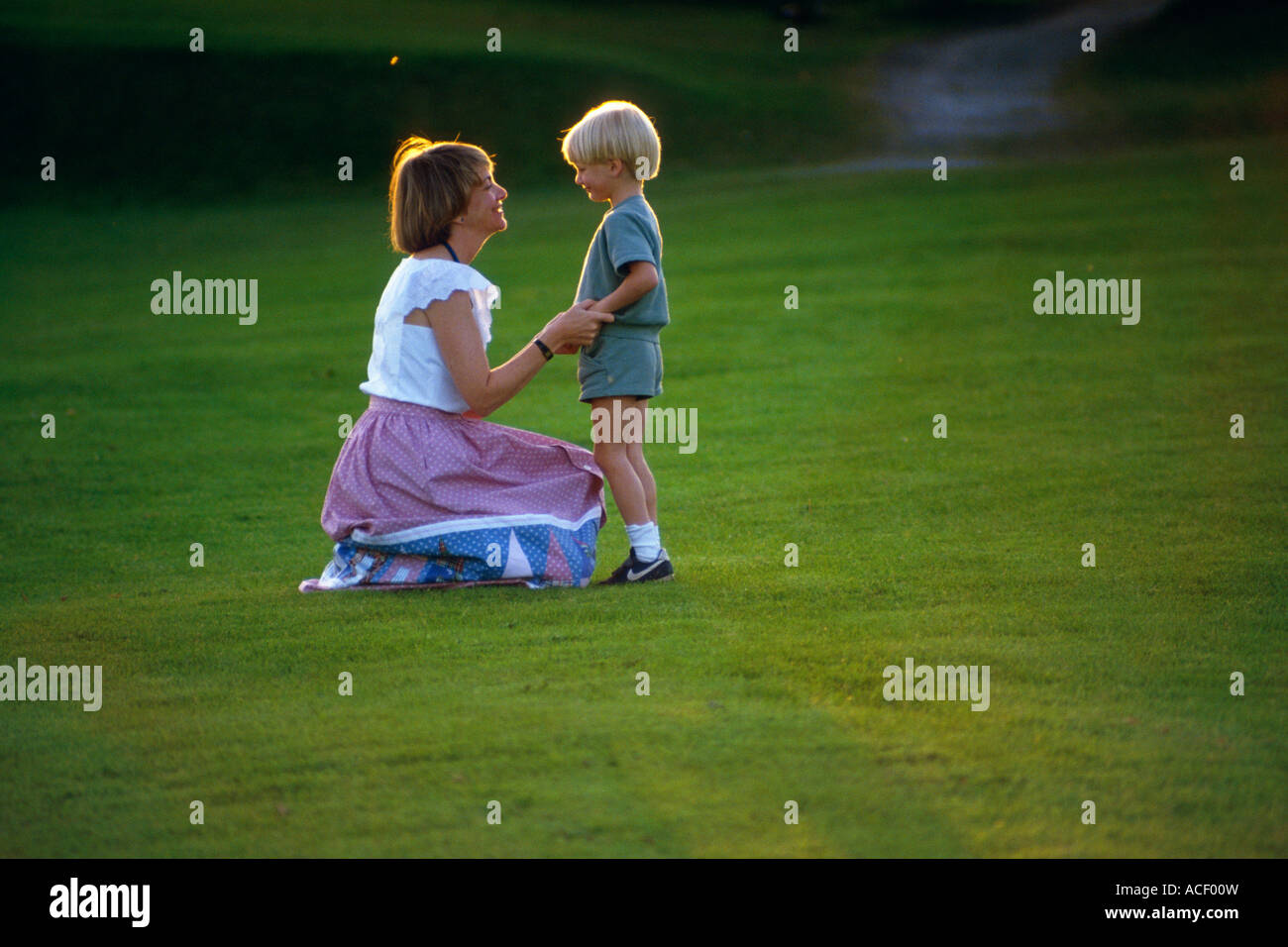 Kneel knelt down hi-res stock photography and images - Alamy