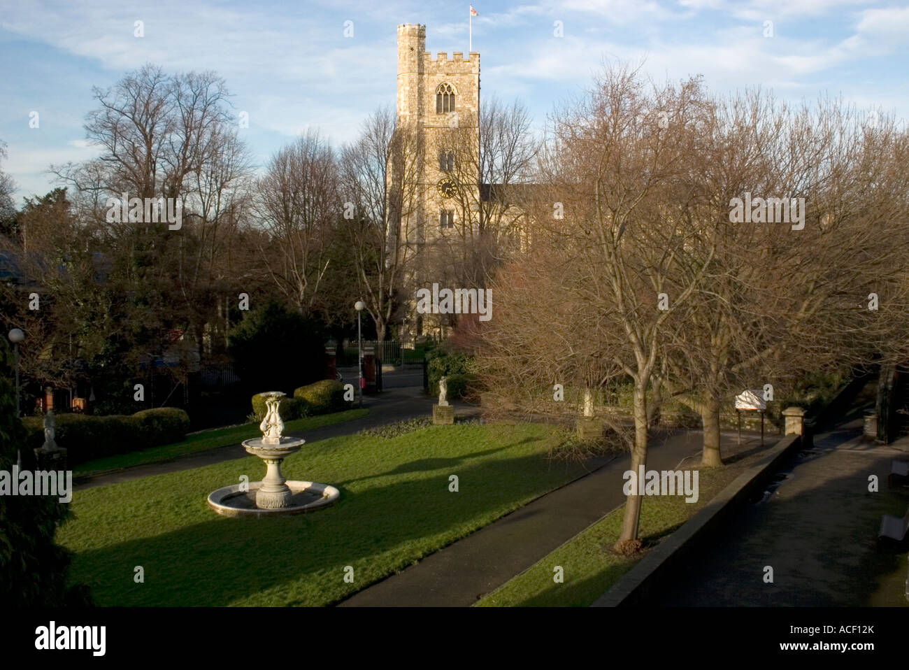 Church at Putney by the side of the Thames Stock Photo - Alamy