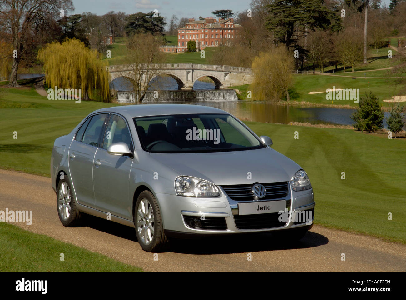 Volkswagen Jetta U.K. 2006 model Stock Photo - Alamy