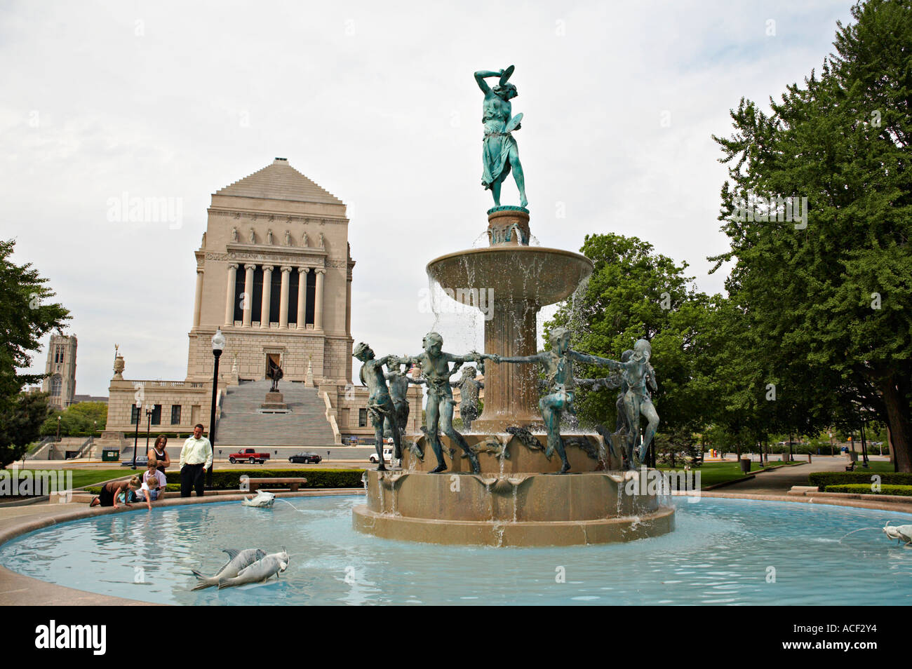 INDIANA Indianapolis Five level Depew Fountain University Park downtown ...