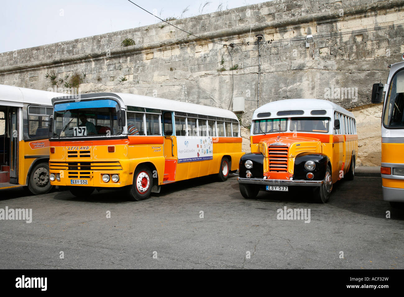 1950s leyland buses hi-res stock photography and images - Alamy
