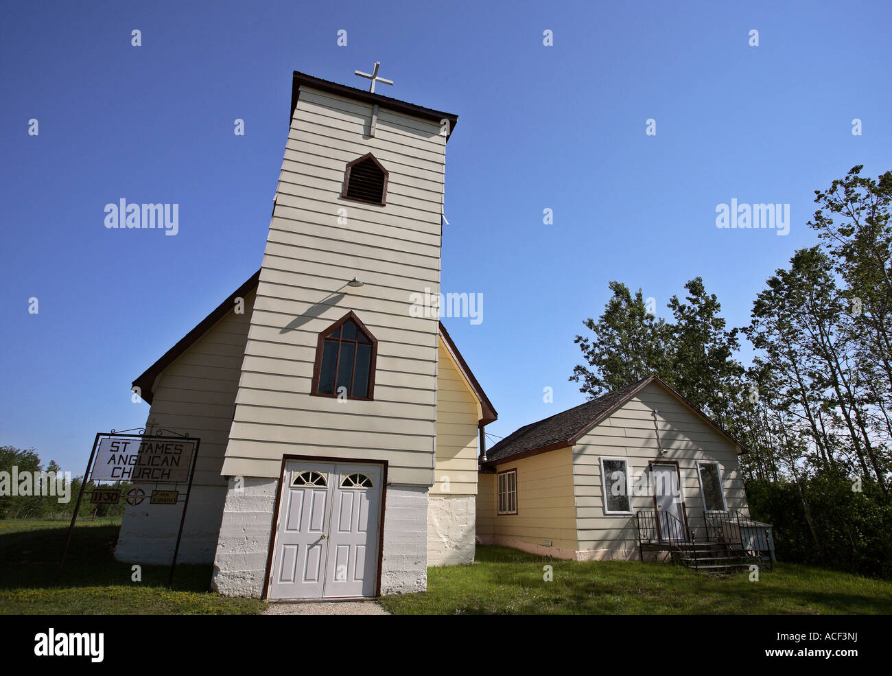 a small country church in scenic Saskatchewan Stock Photo - Alamy