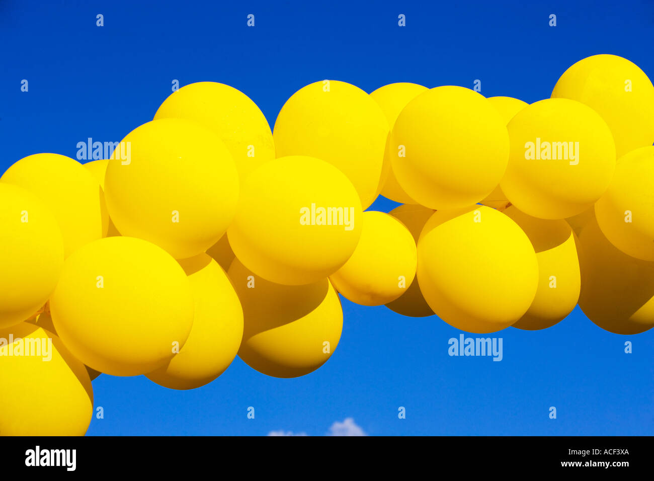 BALLOONS , YELLOW Stock Photo - Alamy