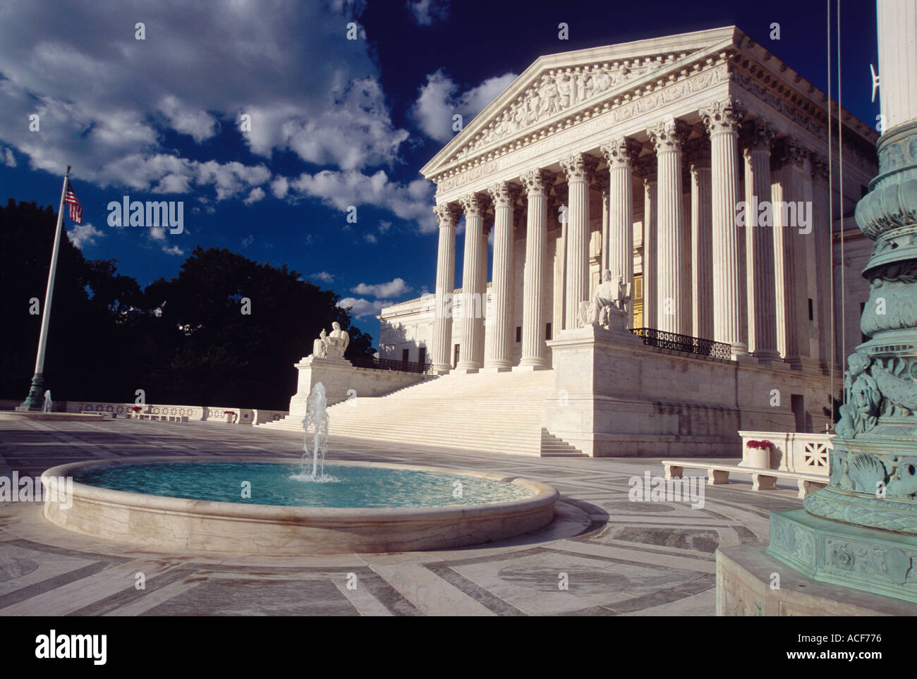Judicial landmarks washington dc hi-res stock photography and images ...
