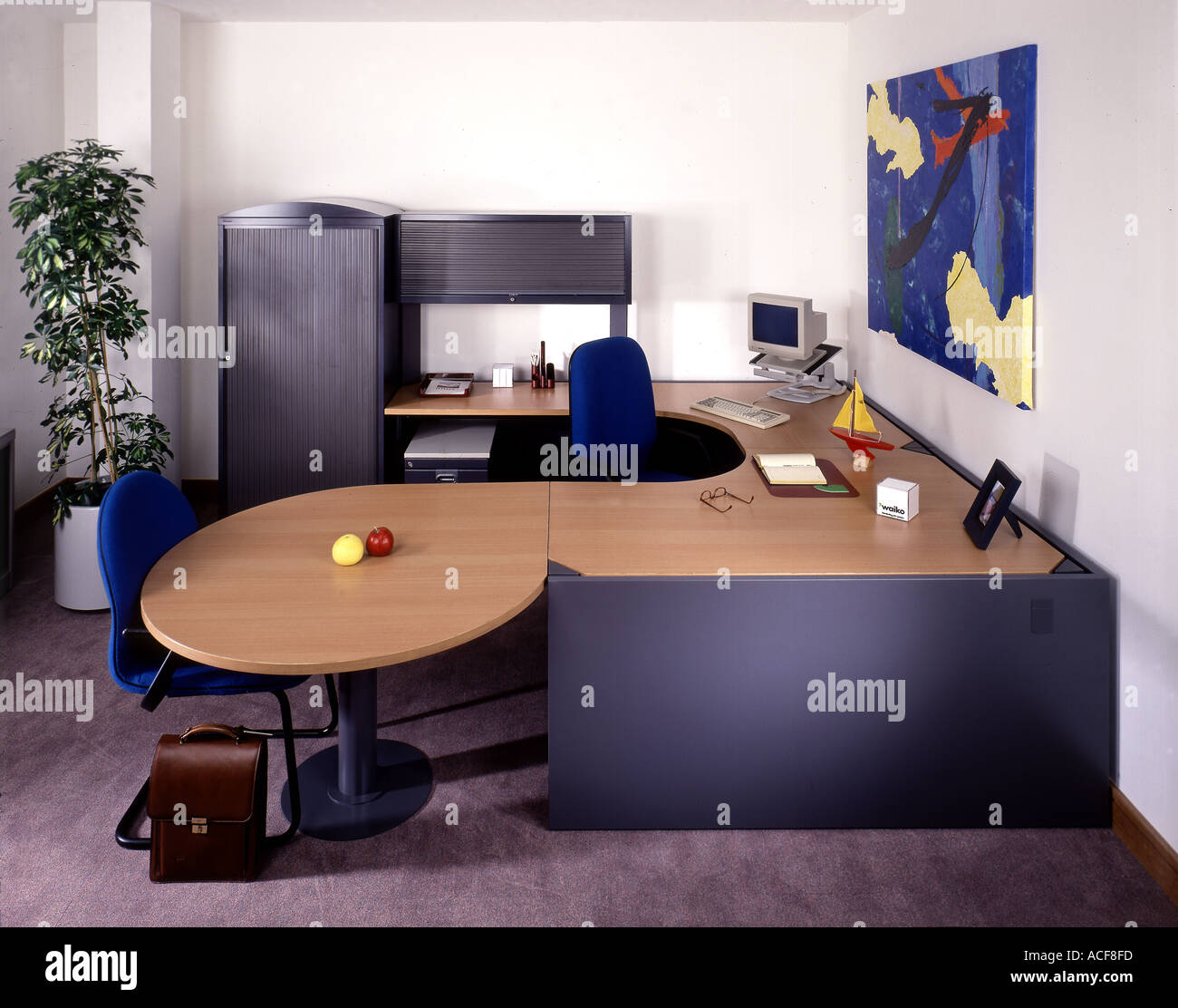 Showcase office interior with new office furnishings Stock Photo - Alamy