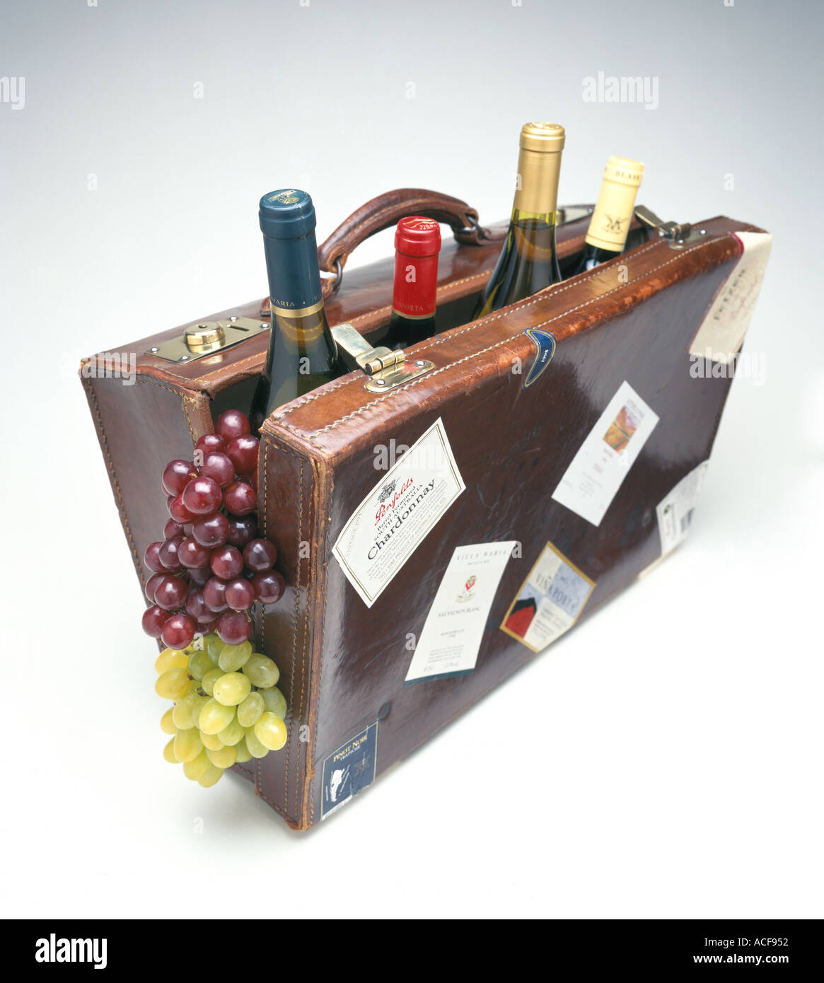 Alcohol suitcase hi-res stock photography and images - Alamy