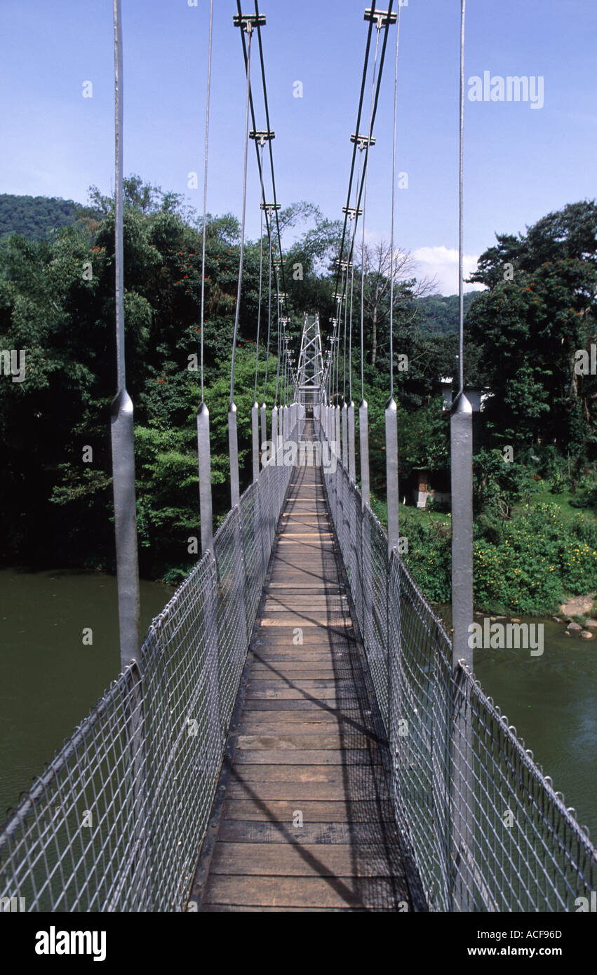 Peradeniya bridge hi-res stock photography and images - Alamy