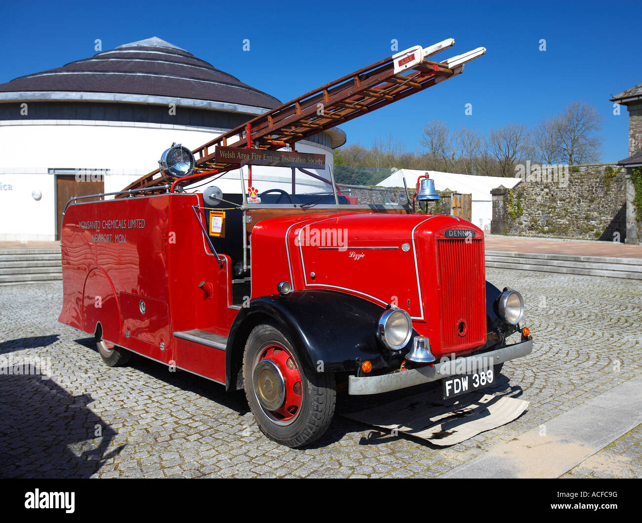 Fire Engine from the Welsh Area Fire Restoration Society displayed at ...