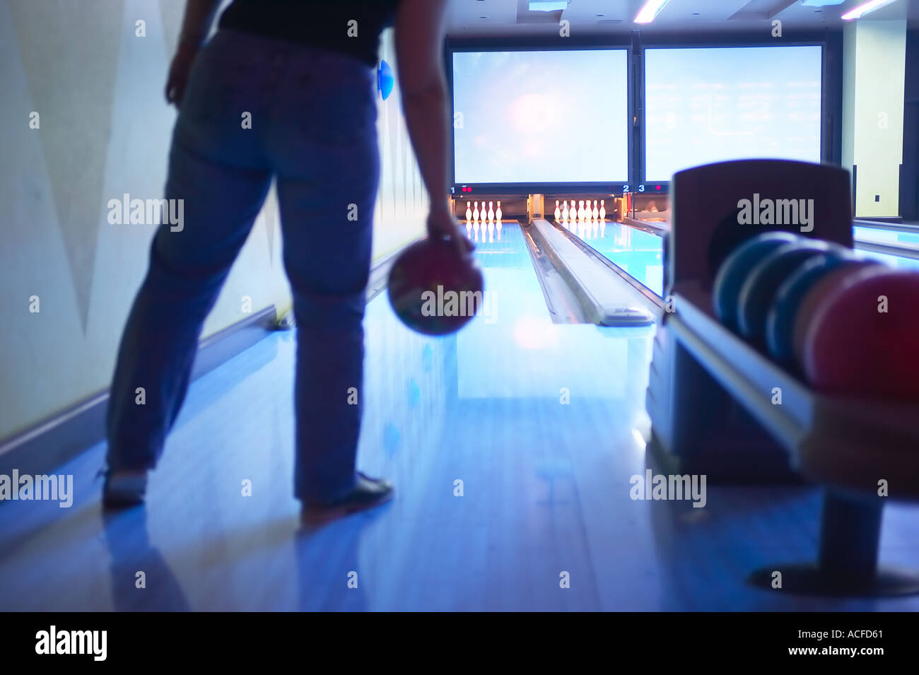 Photo of bowling pins and bowling ball hi-res stock photography and ...