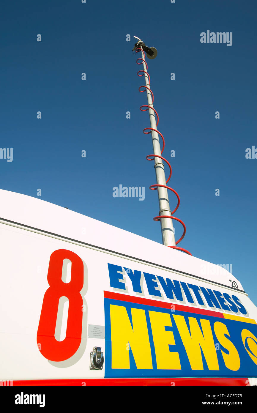 news truck with broadcast satellite antenna Stock Photo - Alamy