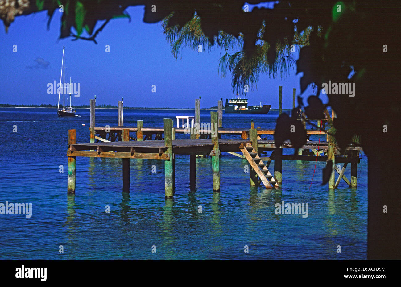 dock on harbour island bahamas out-islands Stock Photo - Alamy