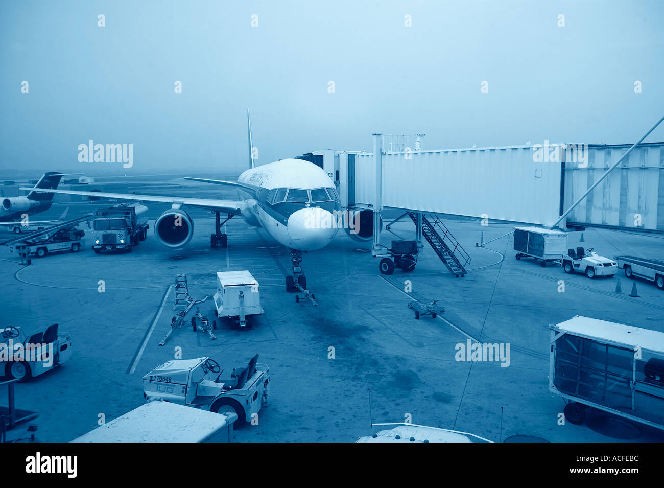 Airplane At Gate Stock Photo - Alamy