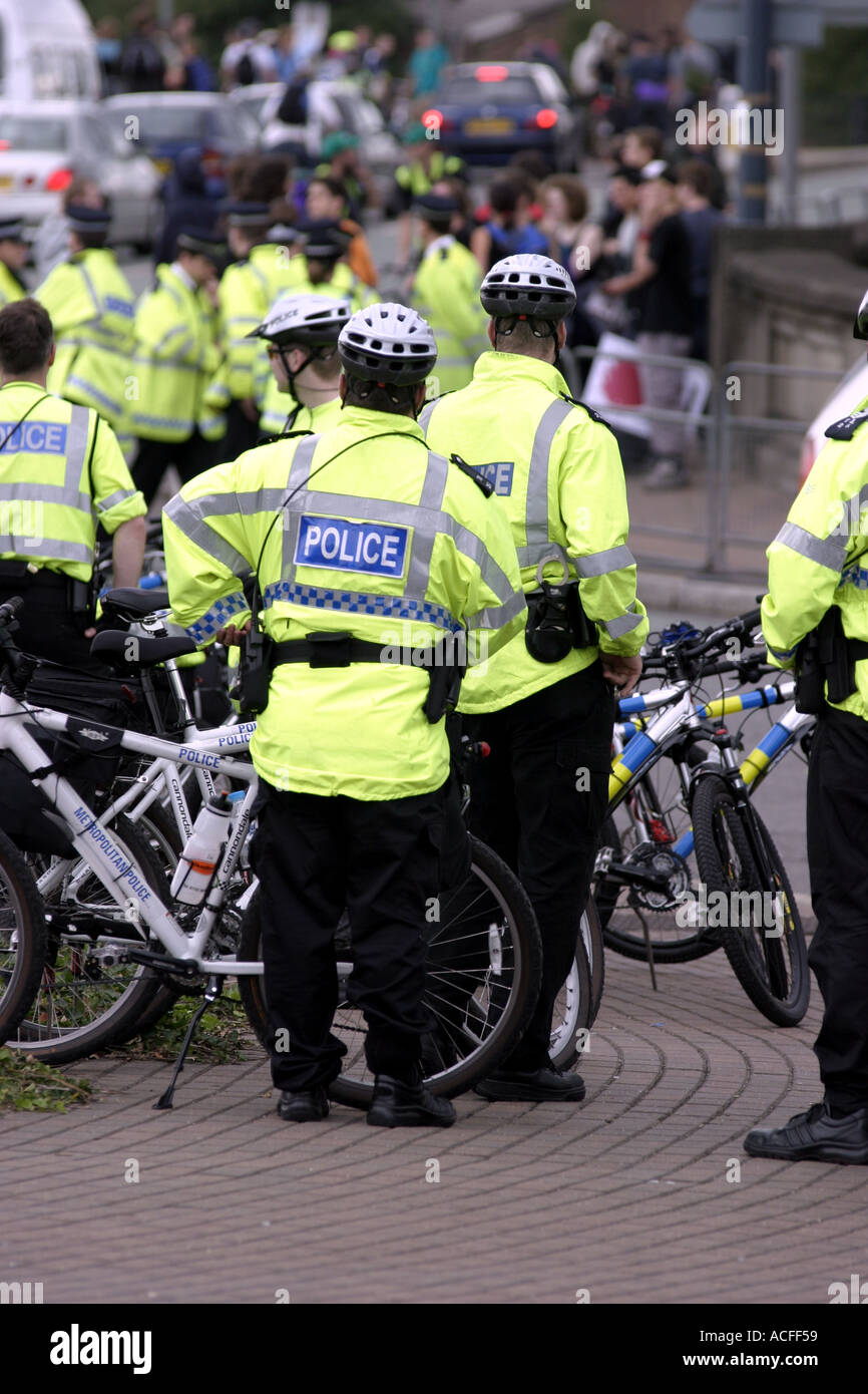 police cyclists on patrol Stock Photo - Alamy