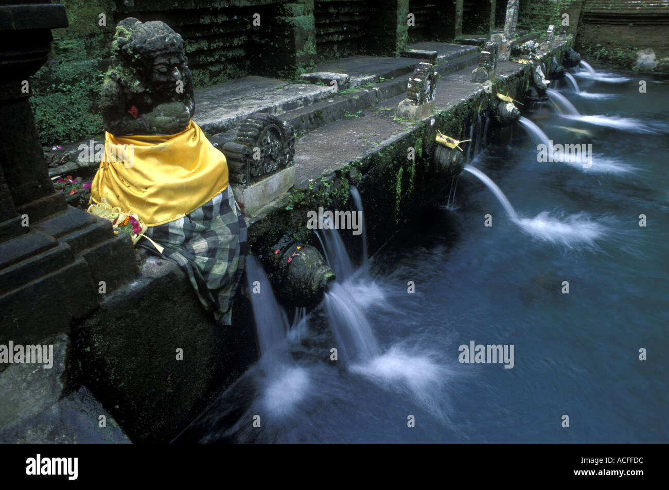 INDONESIA Bali Temple pool Near Ubud Stock Photo - Alamy