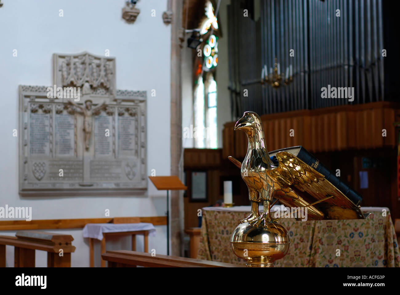 Lectern bible hi-res stock photography and images - Alamy