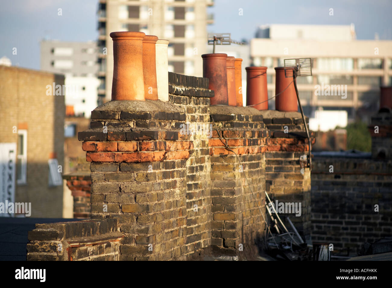 London chimney pots hi-res stock photography and images - Alamy