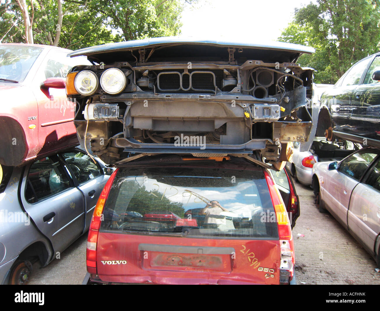 Bmw crash hi-res stock photography and images - Alamy