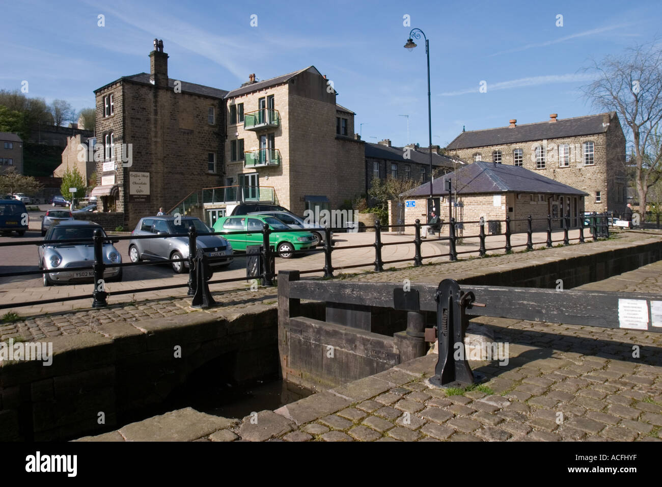 Slaithwaite yorkshire town hi-res stock photography and images - Alamy