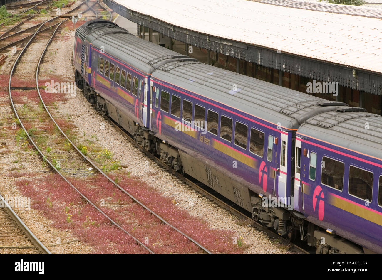 A train at Gloucester station UK Stock Photo - Alamy