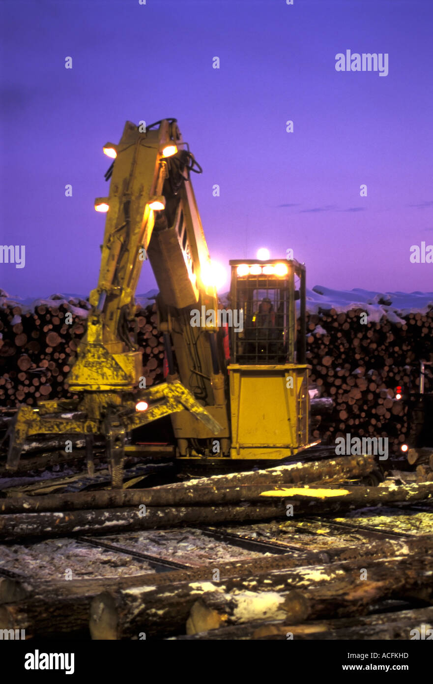 Log sort yard hi-res stock photography and images - Alamy