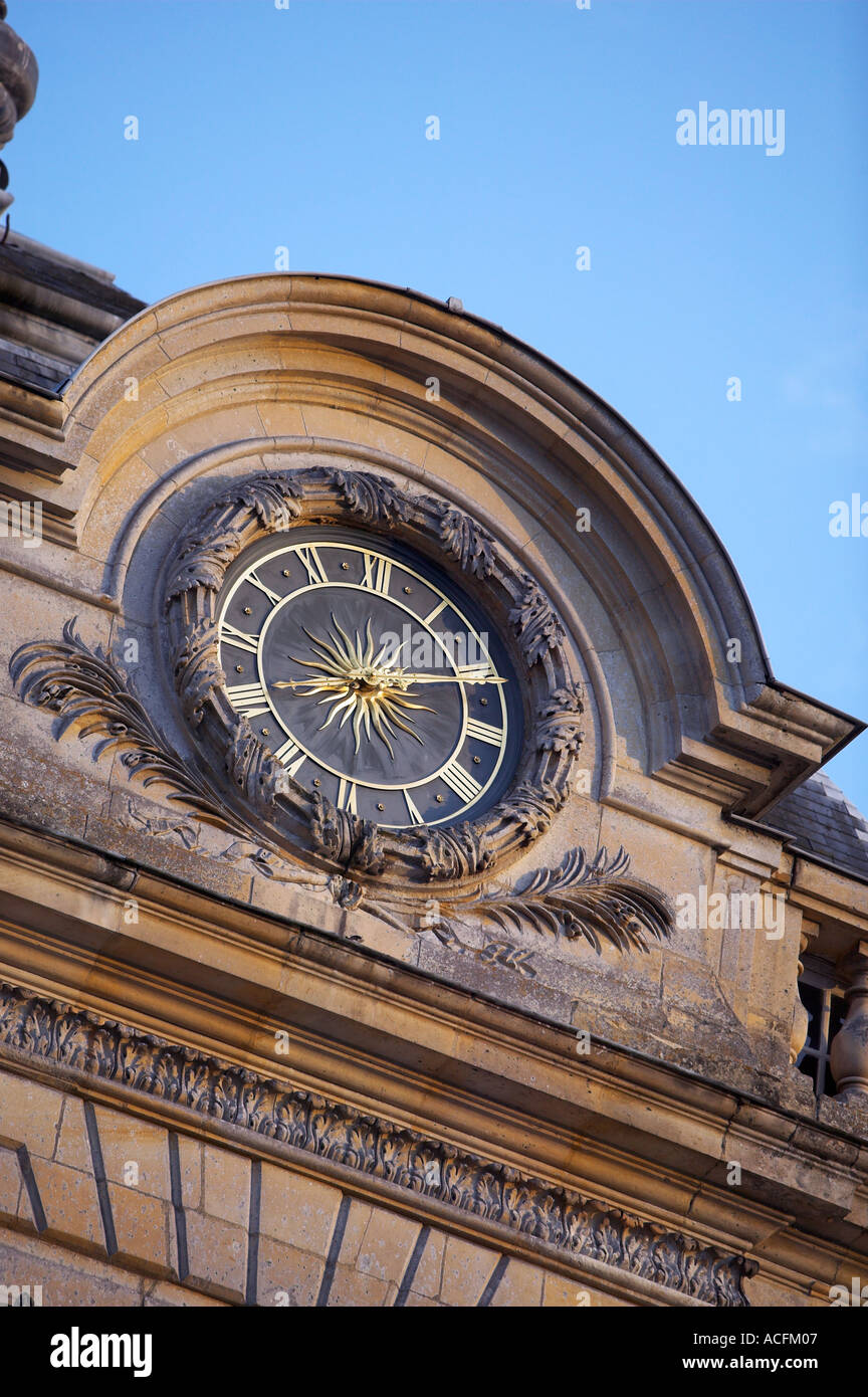 17th century french clock hi-res stock photography and images - Alamy