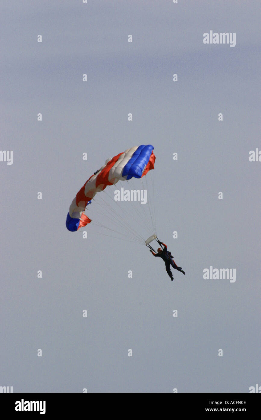 Parachute raf hi-res stock photography and images - Alamy