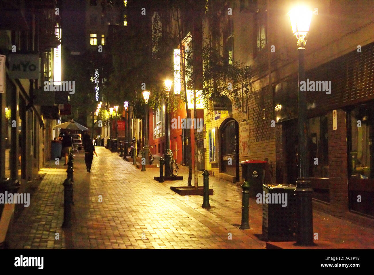 Melbourne alleyway alleyways hi-res stock photography and images - Alamy