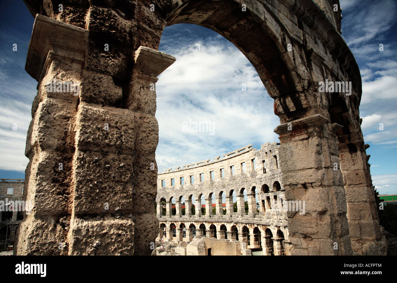 Roman amphitheatre pula arch Croatia Stock Photo - Alamy