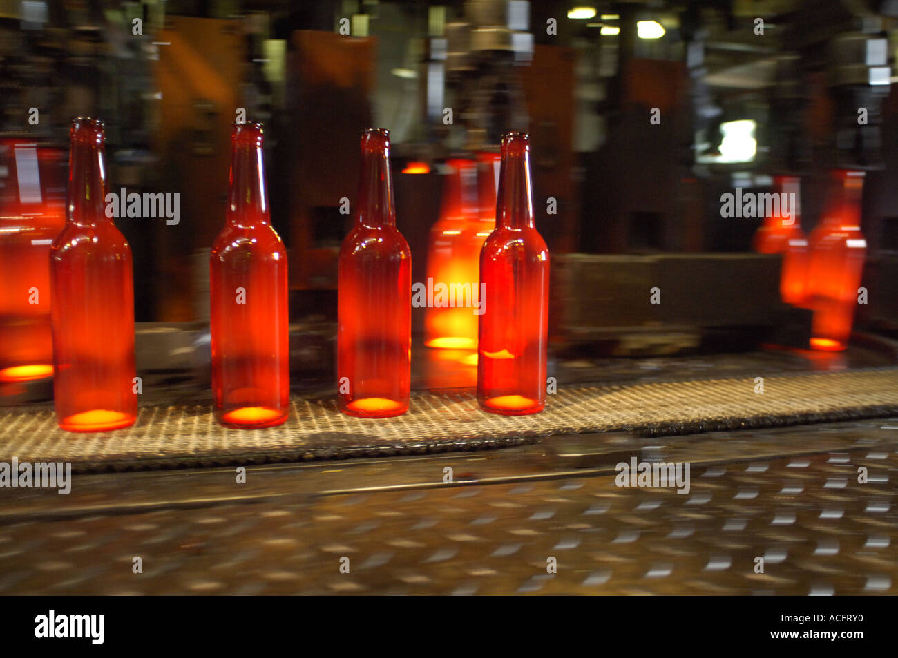 Glass bottles production heat hi-res stock photography and images - Alamy