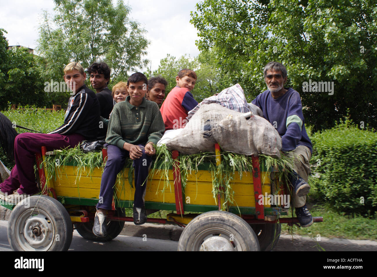 Gypsy wagon hi-res stock photography and images - Alamy