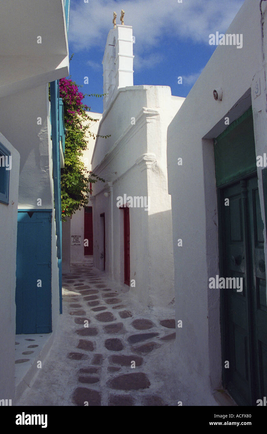 Mykonos stone walkway hi-res stock photography and images - Alamy