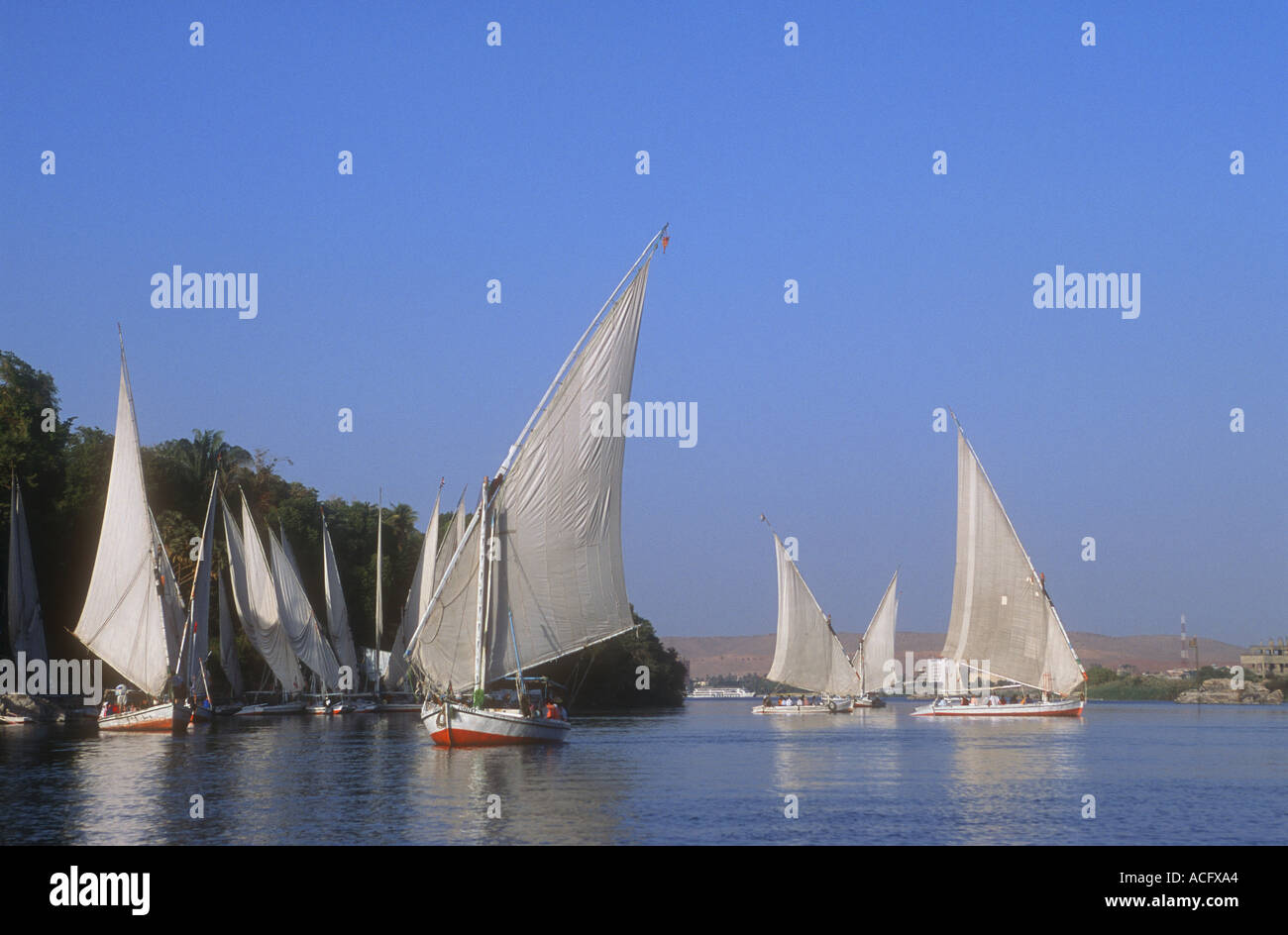 Sailboat on water sailboats hi-res stock photography and images - Alamy