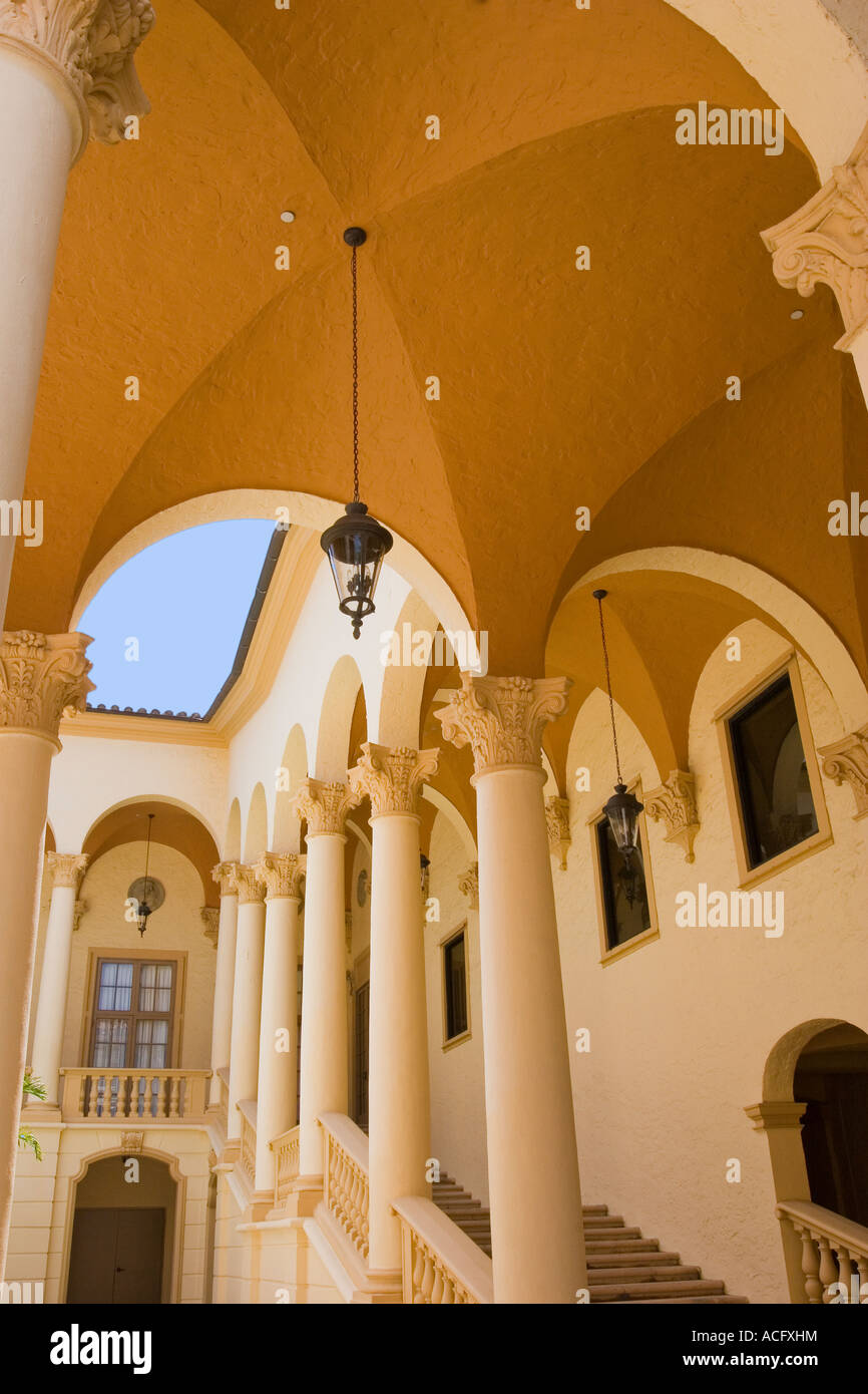 Arches and columns making up a Mediterranean style courtyard portico ...