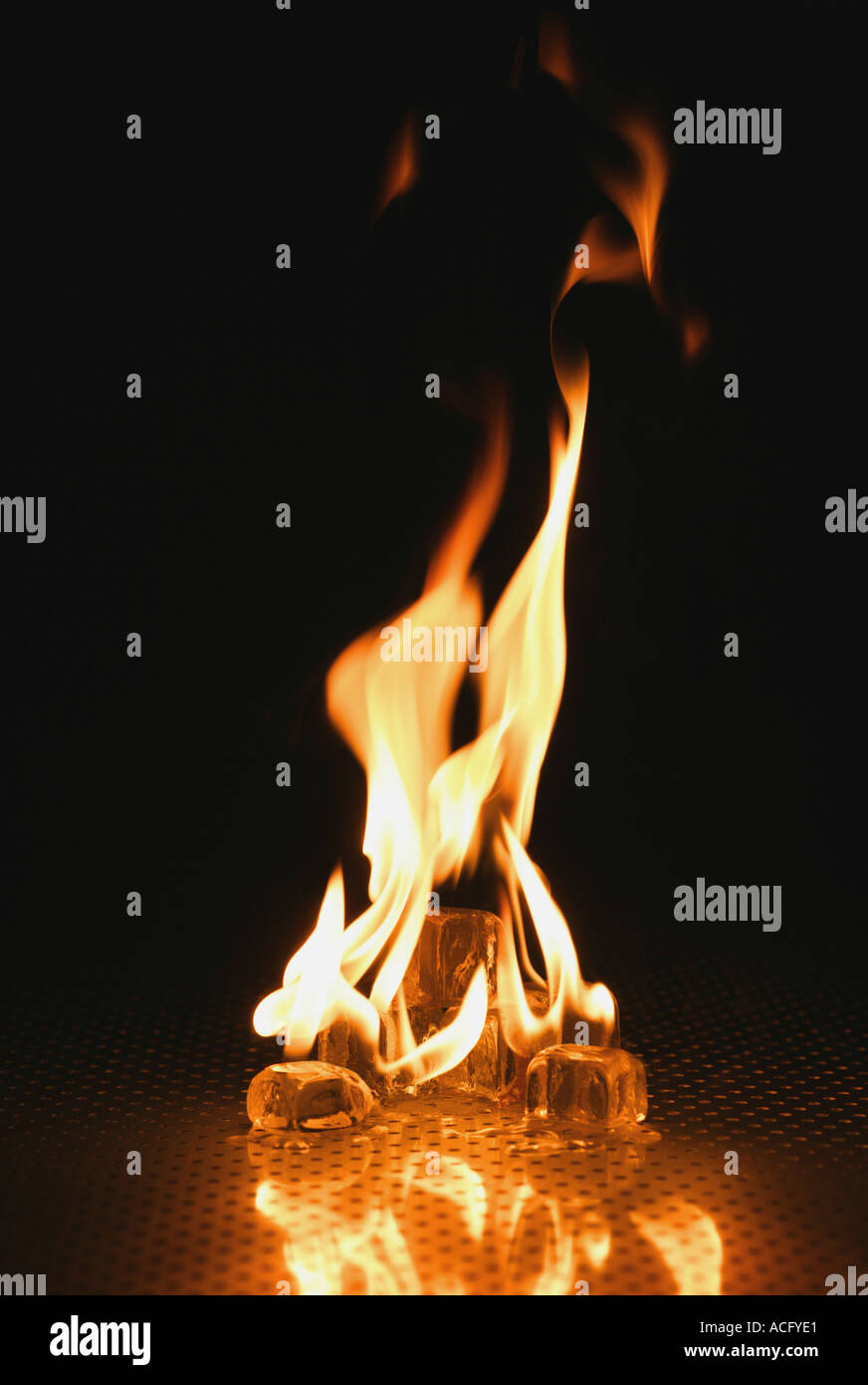 Blazing ice cubes hi-res stock photography and images - Alamy