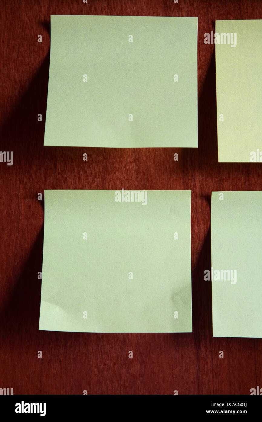 group of blank post it memo note Stock Photo - Alamy
