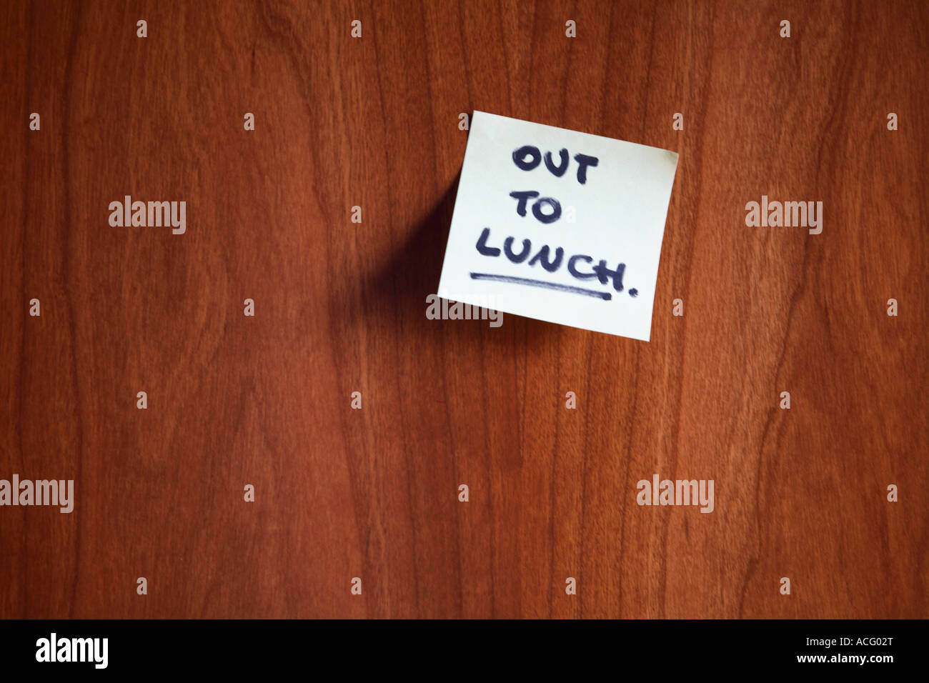Out lunch message hi-res stock photography and images - Alamy