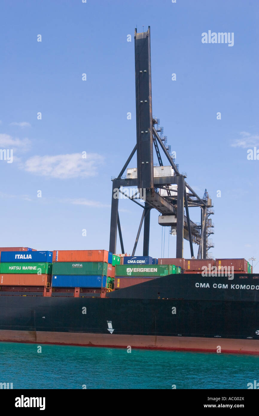 Cargo container ship hi-res stock photography and images - Alamy