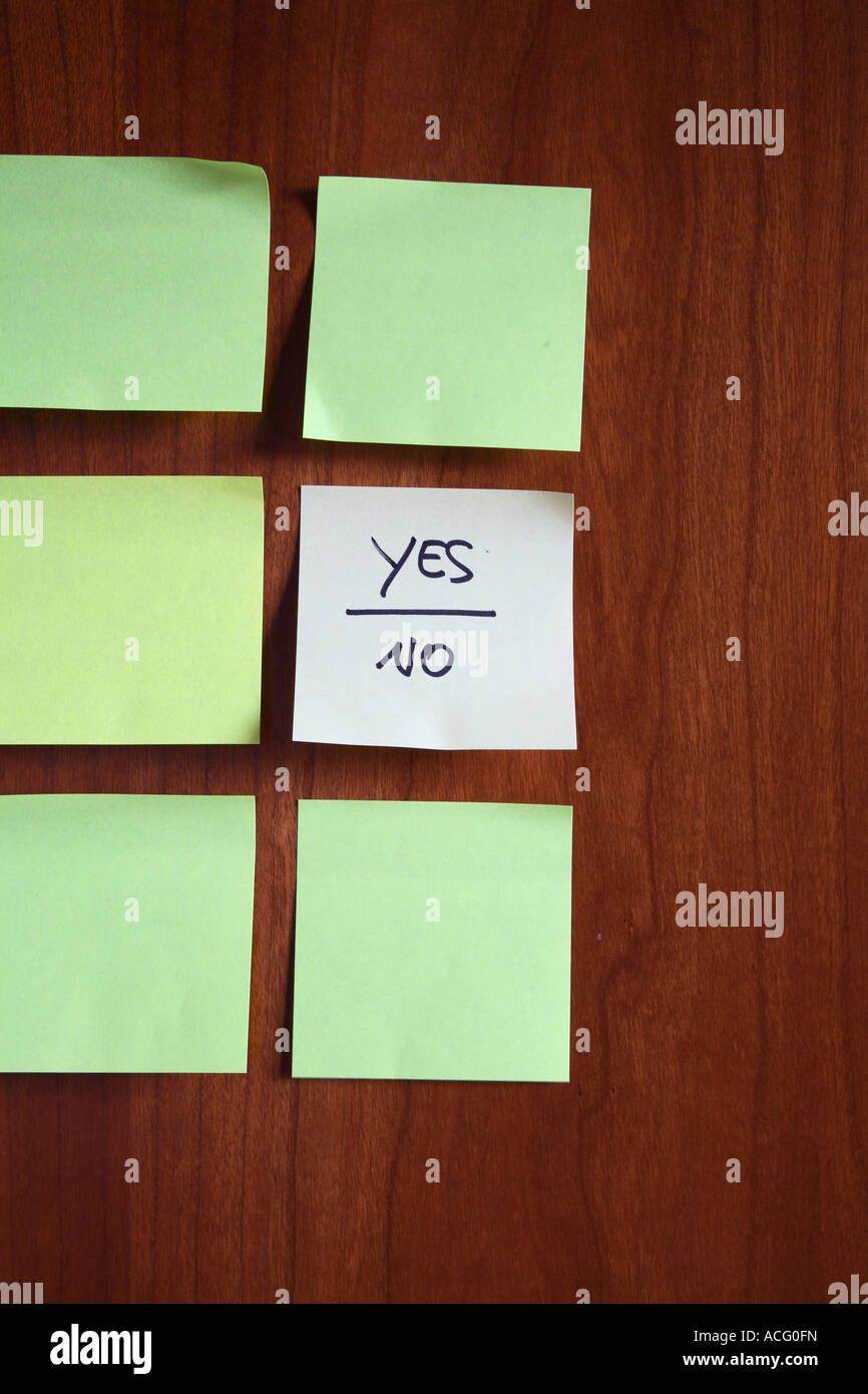 yes/no written on post it note memo Stock Photo - Alamy