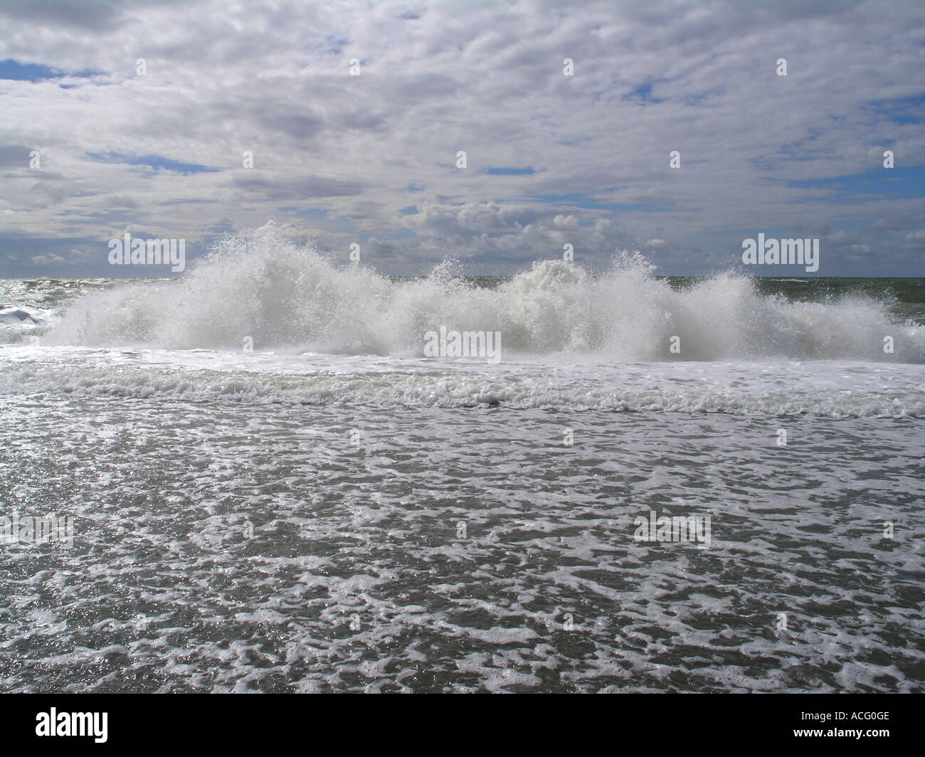Dramatic braking waves creating lots of surf and foam Bovbjerg at the ...