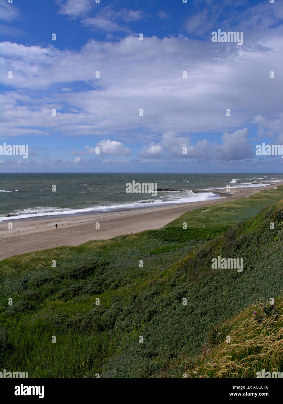 Dramatic braking waves creating lots of surf and foam Bovbjerg at the ...
