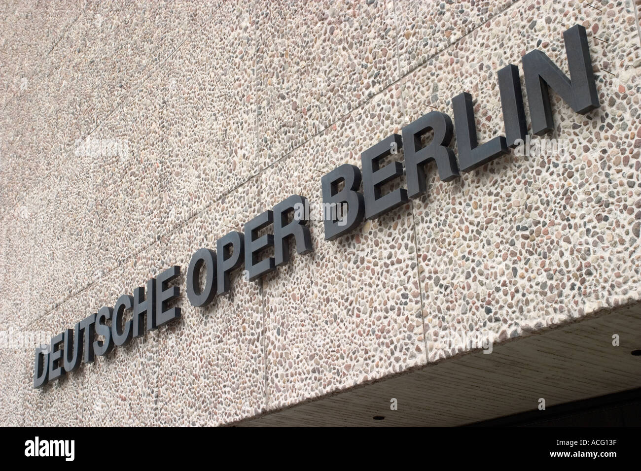 Deutsche oper opera house hi-res stock photography and images - Alamy