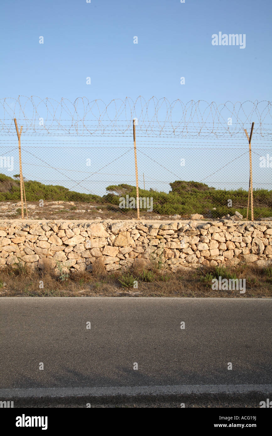 Perimeter fence base hi-res stock photography and images - Alamy