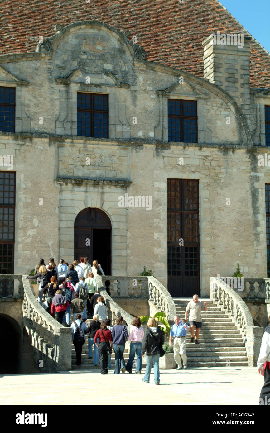 Chateau de Duras Perigord region of France tourists visiting Stock ...