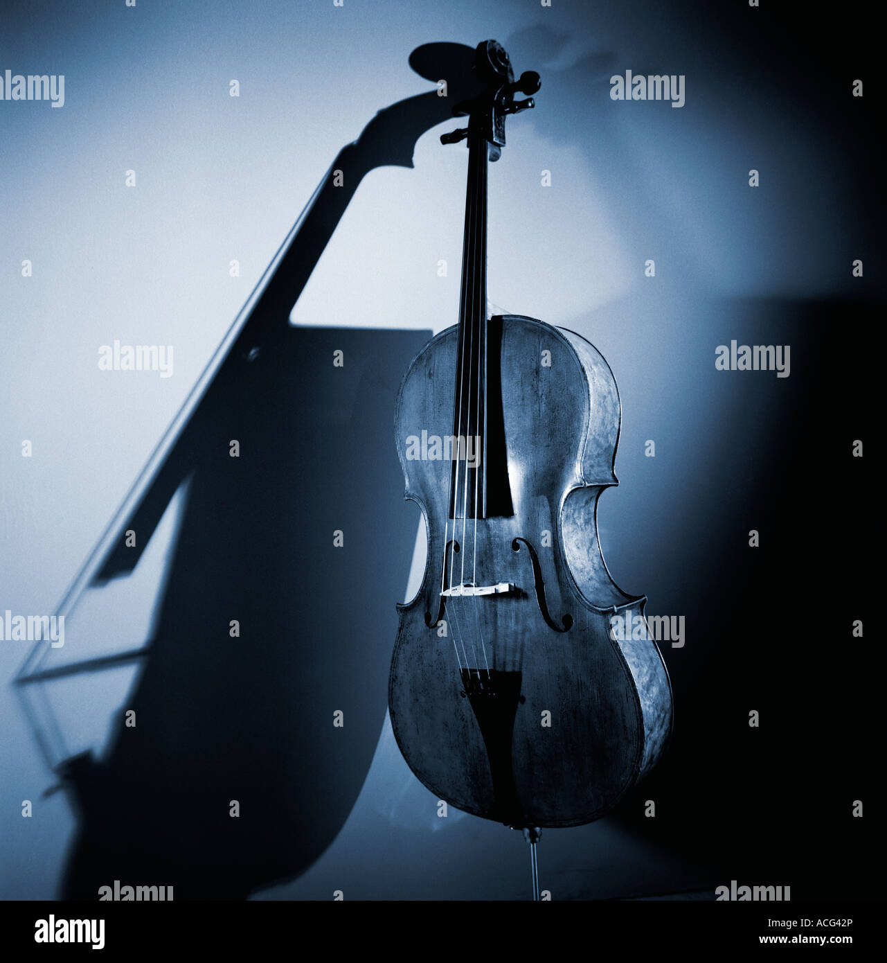 Cello on black hi-res stock photography and images - Alamy