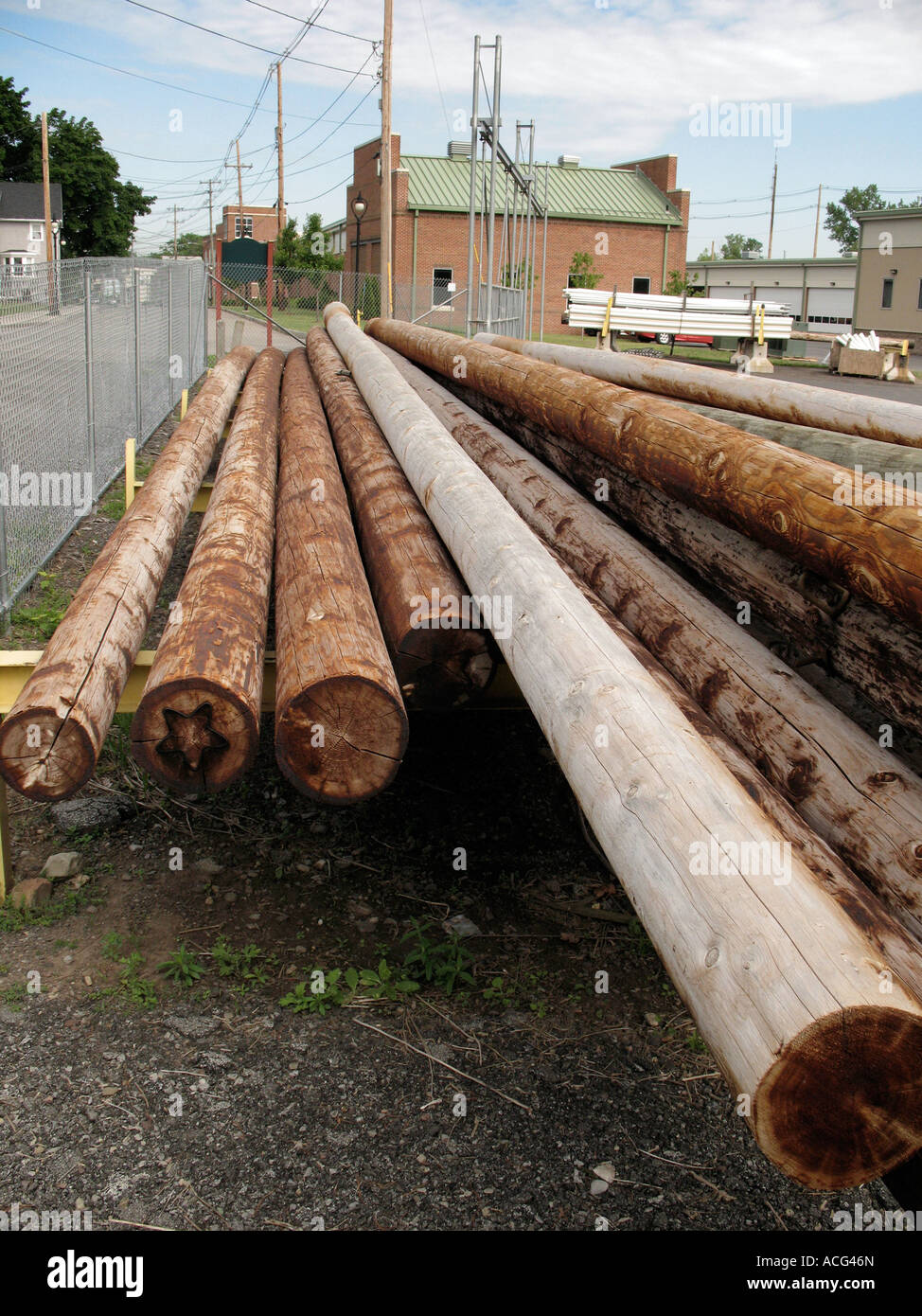 Telephone pole storage hi-res stock photography and images - Alamy