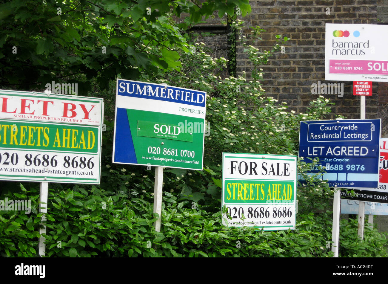Estate Agents Signs - 1 Stock Photo - Alamy