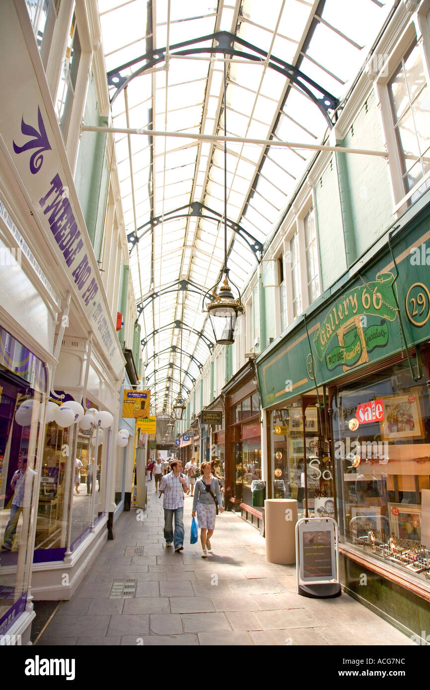 Royal arcade cardiff hi-res stock photography and images - Alamy