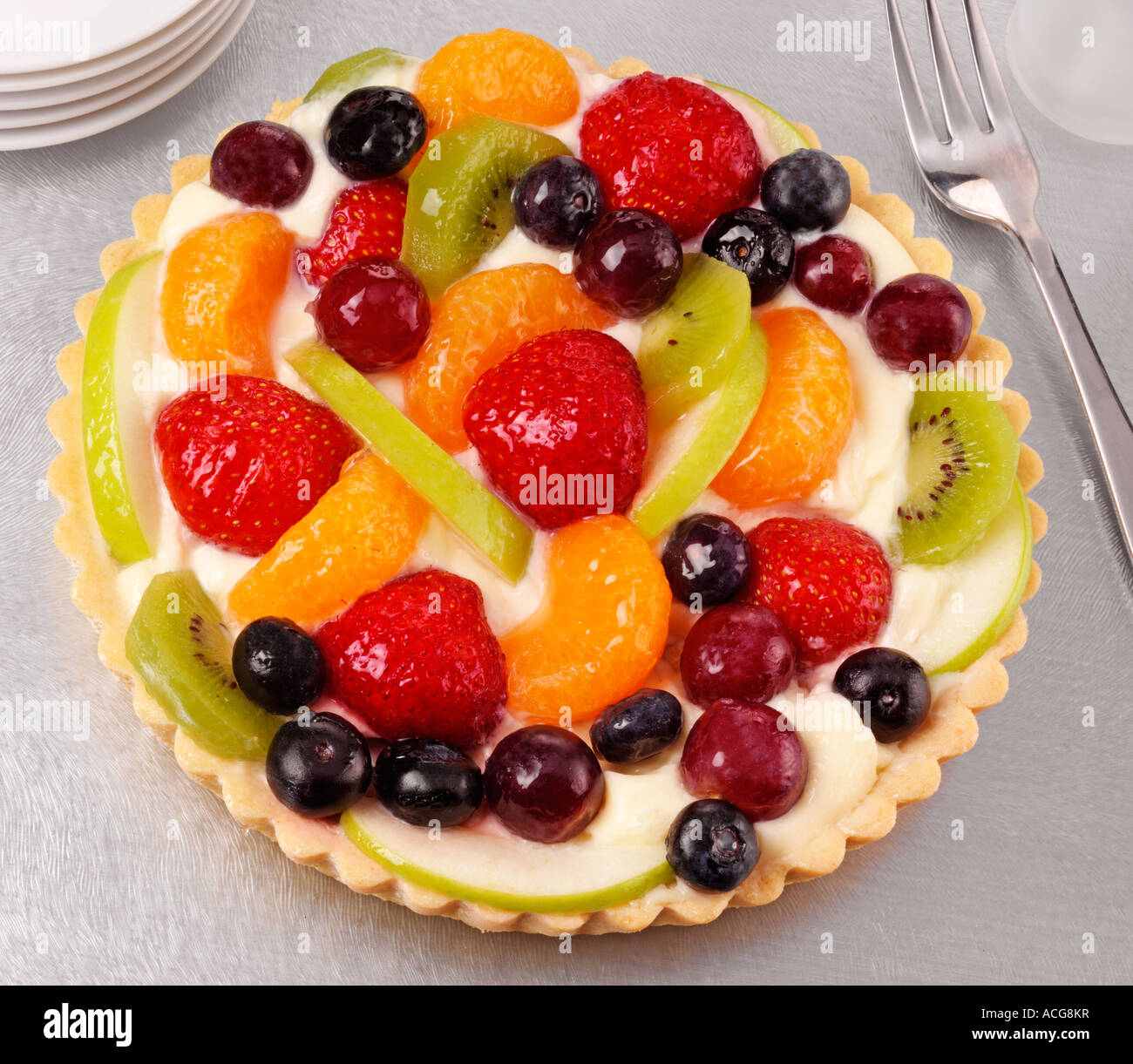 SUMMER FRUITS TART Stock Photo - Alamy