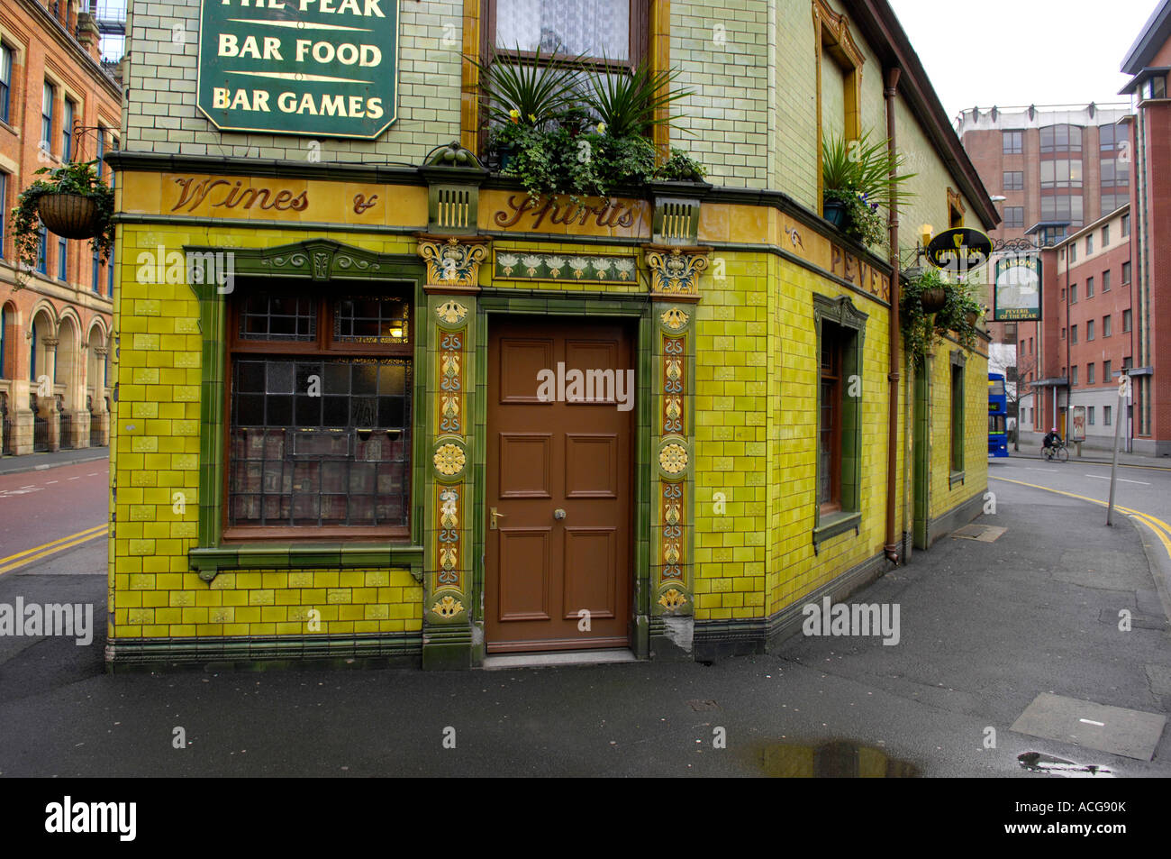 pub pev peveril of the peak public house traditional manchester ...